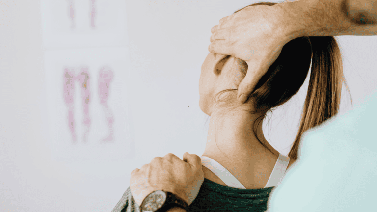 Pinched Nerve in the Neck: Signs and Treatments | Spine Team Texas